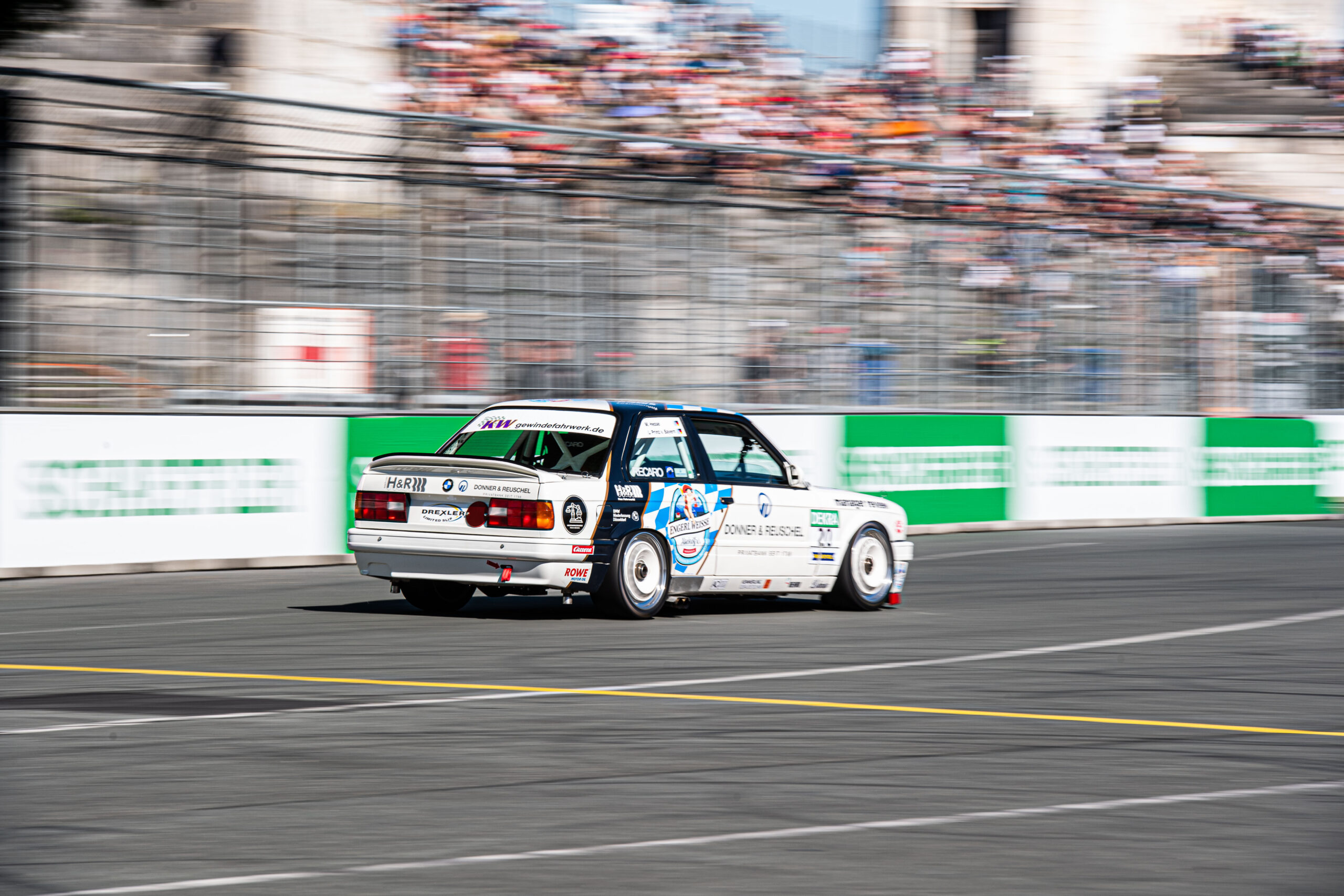 zweipunktnull group beim DTM Classic Cup auf dem Norisring: Ein ...